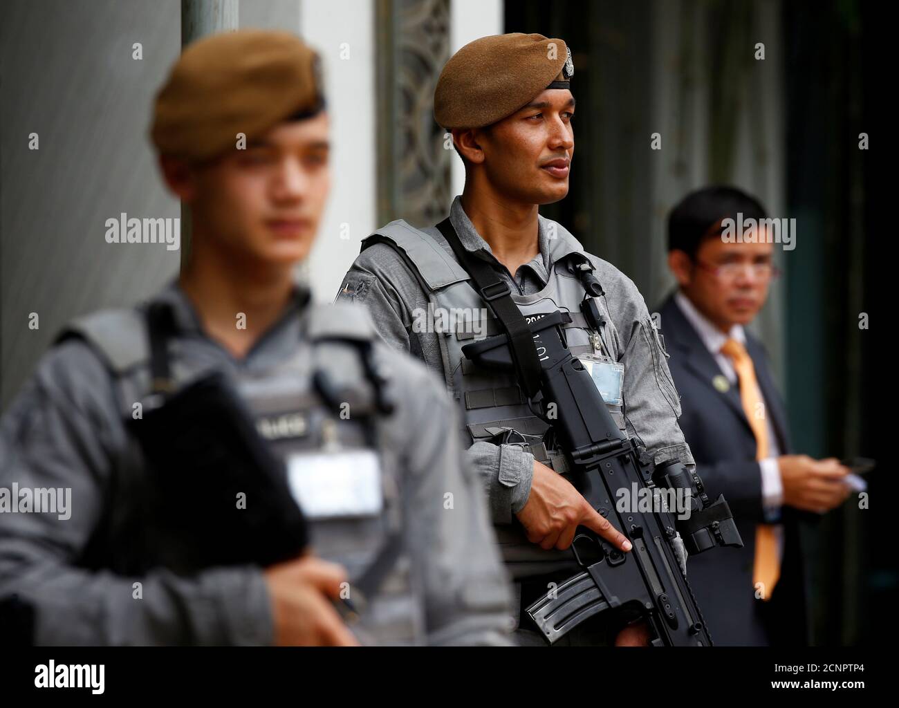 Gurkha guard hi-res stock photography and images - Alamy