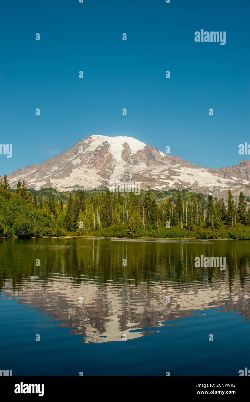Bench lake mount rainier hi-res stock photography and images - Alamy