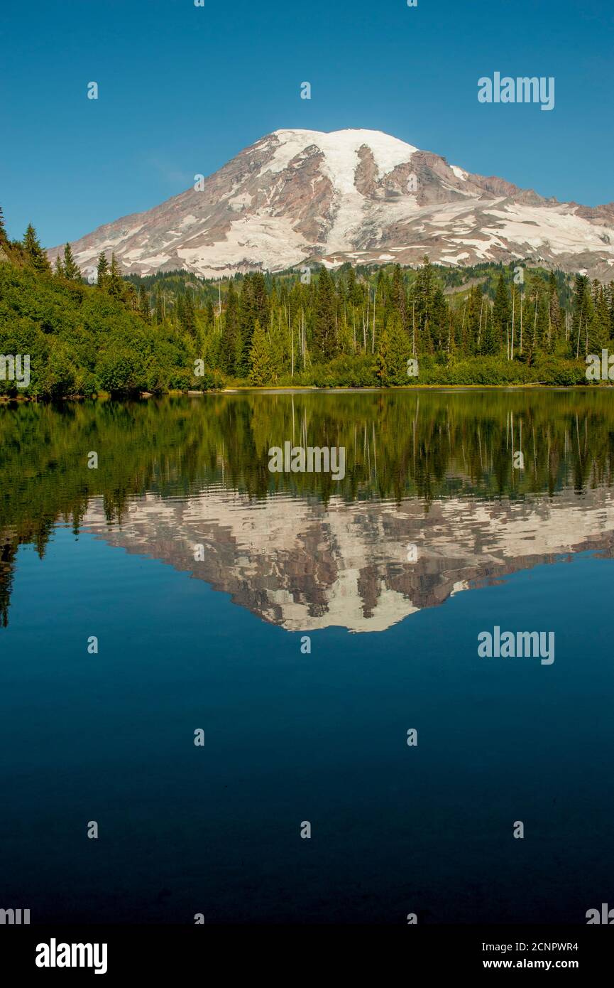 Bench lake mount rainier hi-res stock photography and images - Alamy