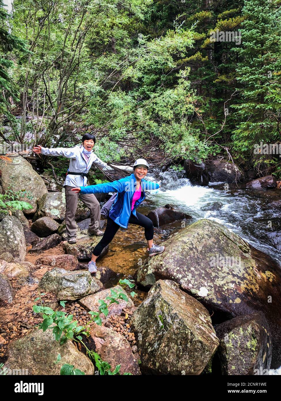 Women boulder hi-res stock photography and images - Alamy
