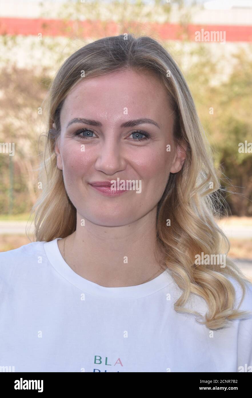 18 September 2020, North Rhine-Westphalia, Cologne: The actress Ania ...