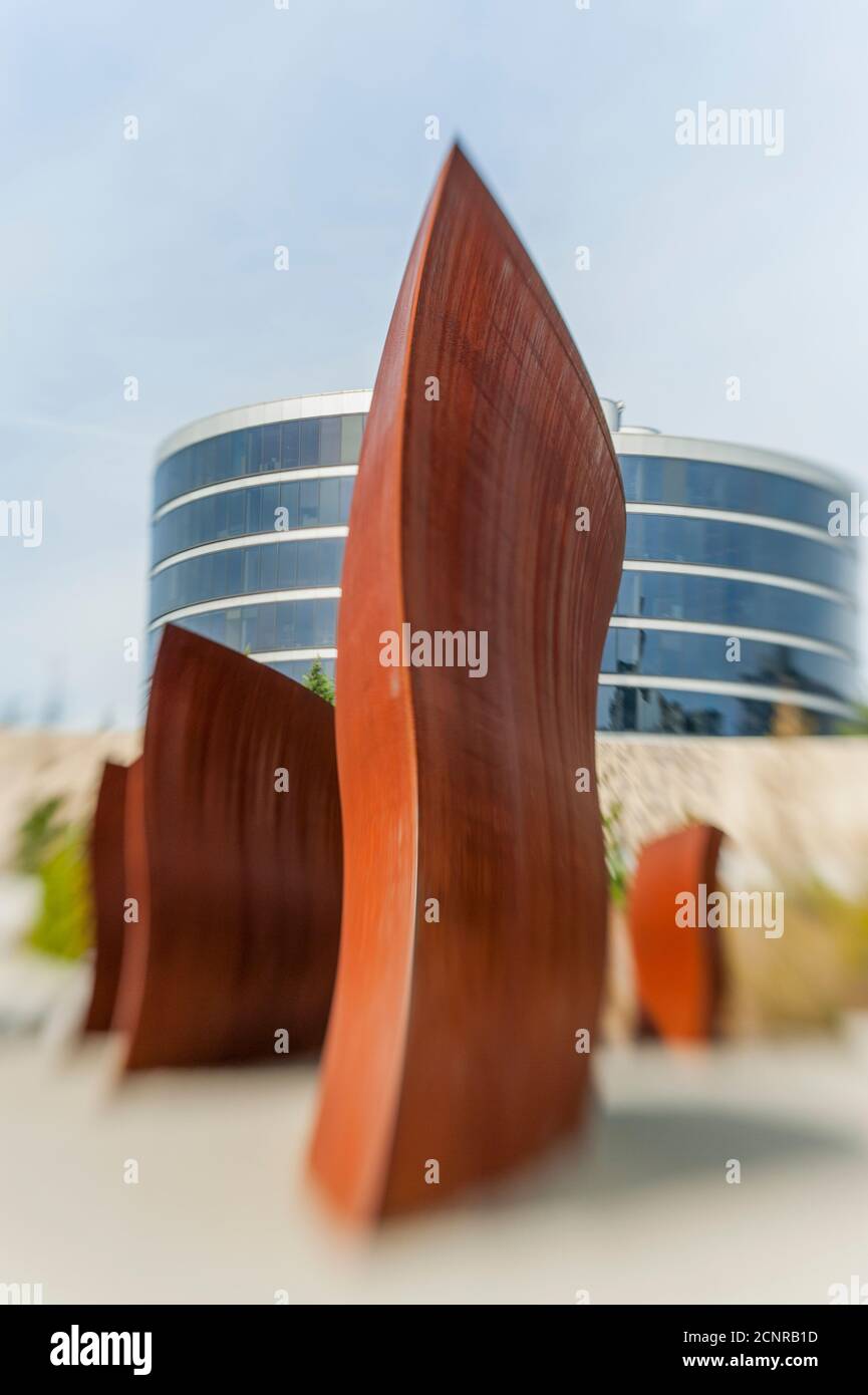The Wake is a 2004 weathering steel sculpture by Richard Serra at the ...