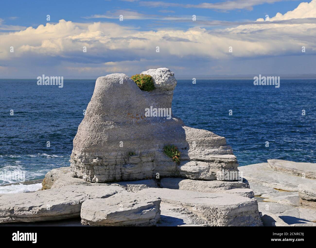 Beautiful rocky coastline in atlantic hi-res stock photography and ...