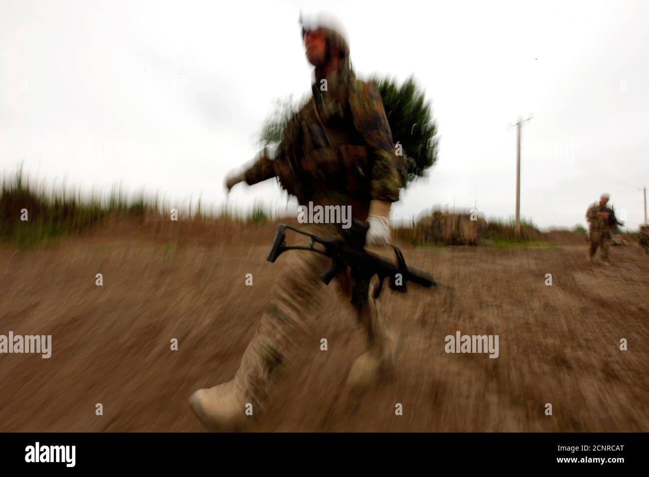 Qrf soldiers hi-res stock photography and images - Alamy