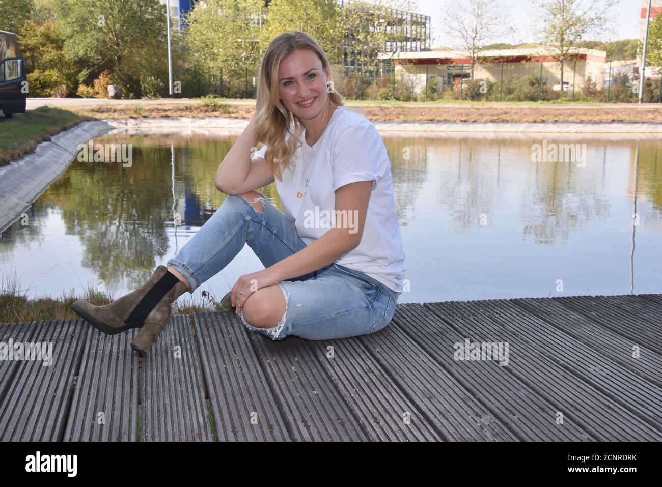Cologne, Germany. 18th Sep, 2020. The actress Ania Niedieck returns ...