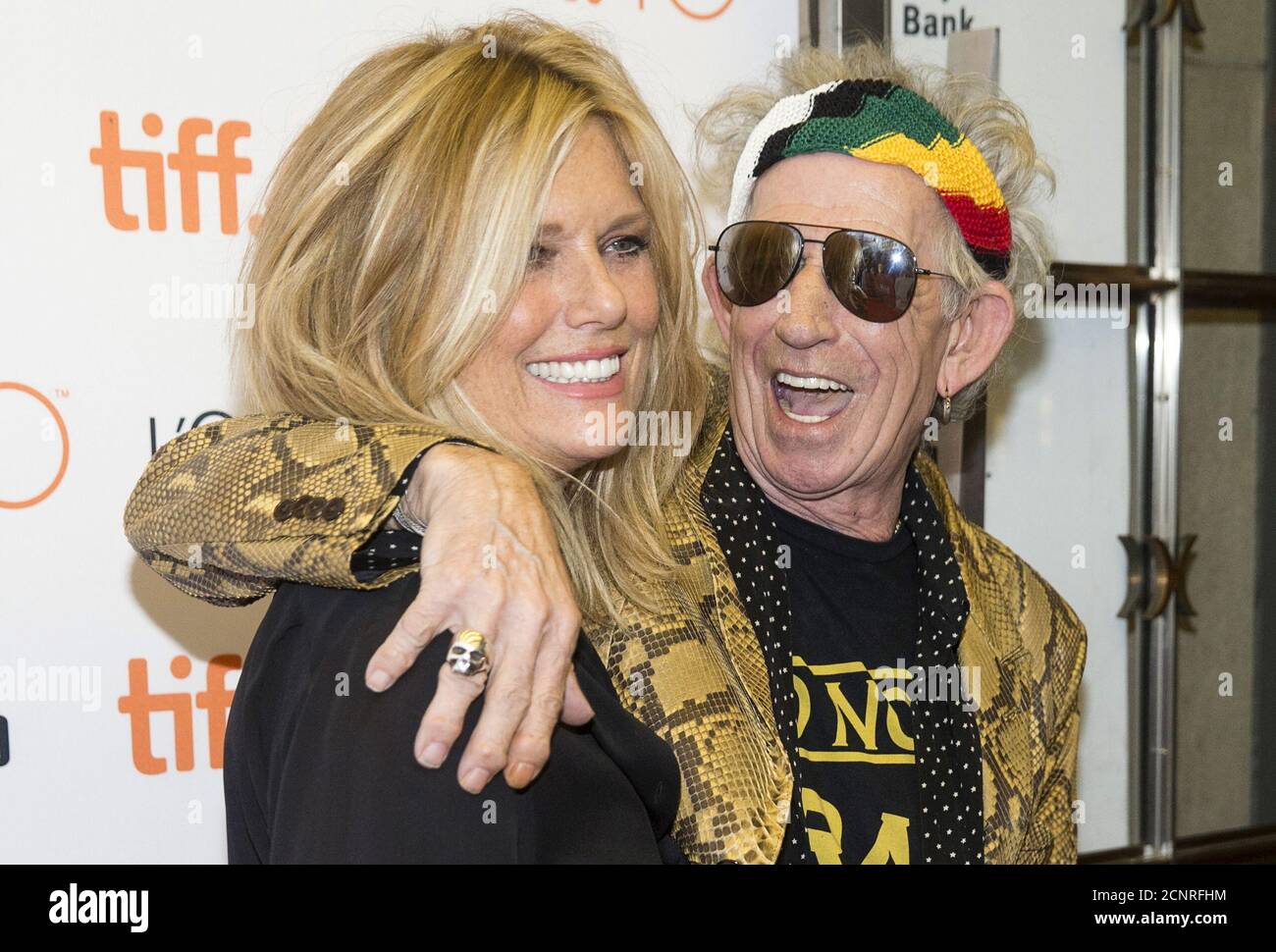 Rolling guitarist keith richards wife hi-res stock photography and ...