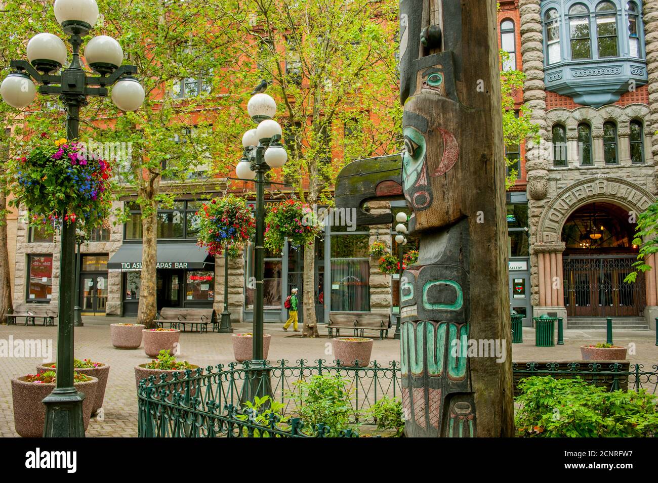 Pioneer building hi-res stock photography and images - Alamy