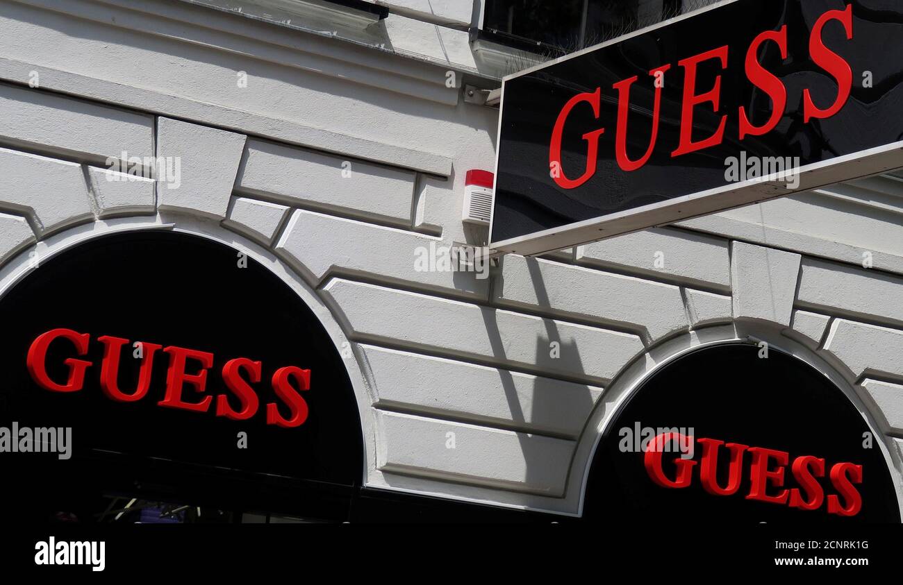Guess store logo hi-res stock photography and images - Alamy