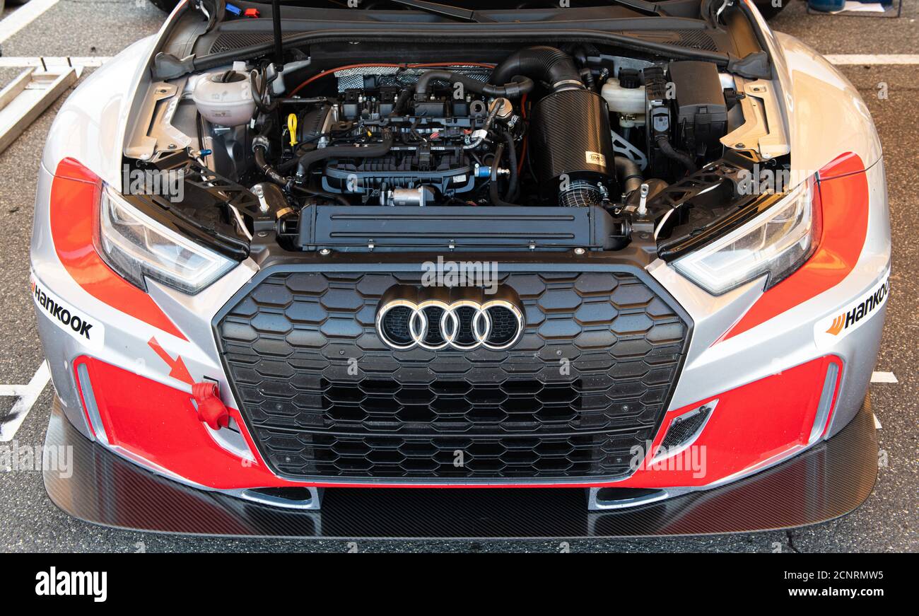 Car with open hood hi-res stock photography and images - Alamy