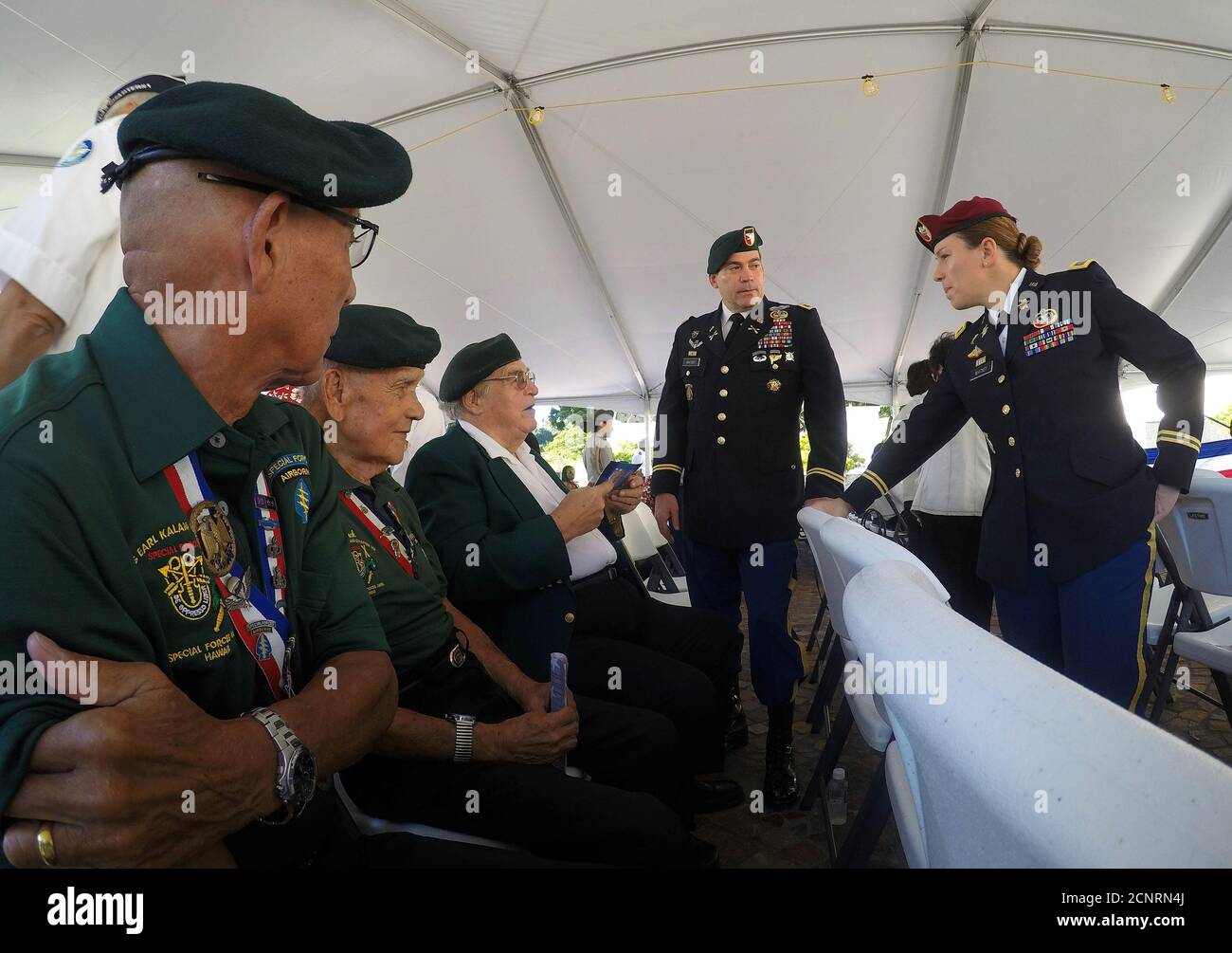 United states army special forces colonel hi-res stock photography and ...