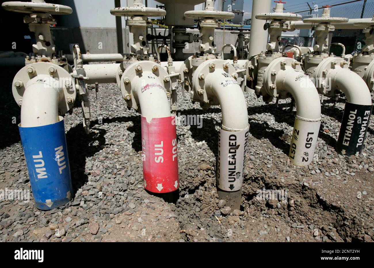 Truck carrying pipes hi-res stock photography and images - Alamy