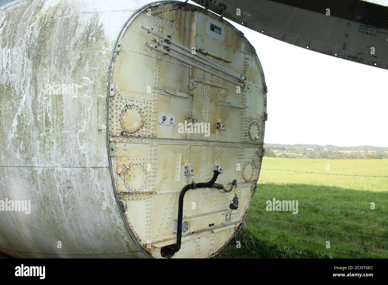 Open nose cone aeroplane hi-res stock photography and images - Alamy