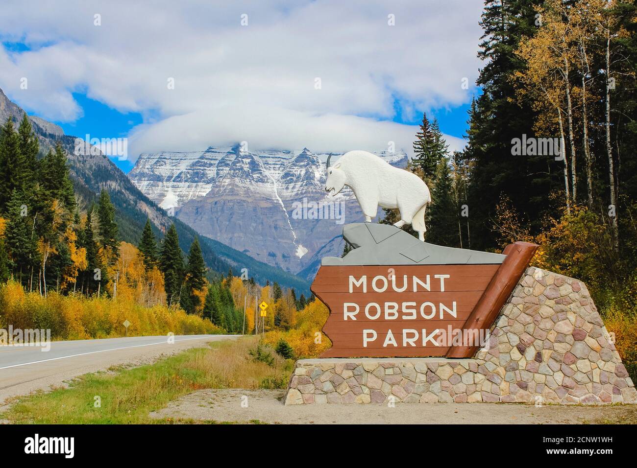Jasper National Park, Mount Robson in Canada with a view of mountains ...