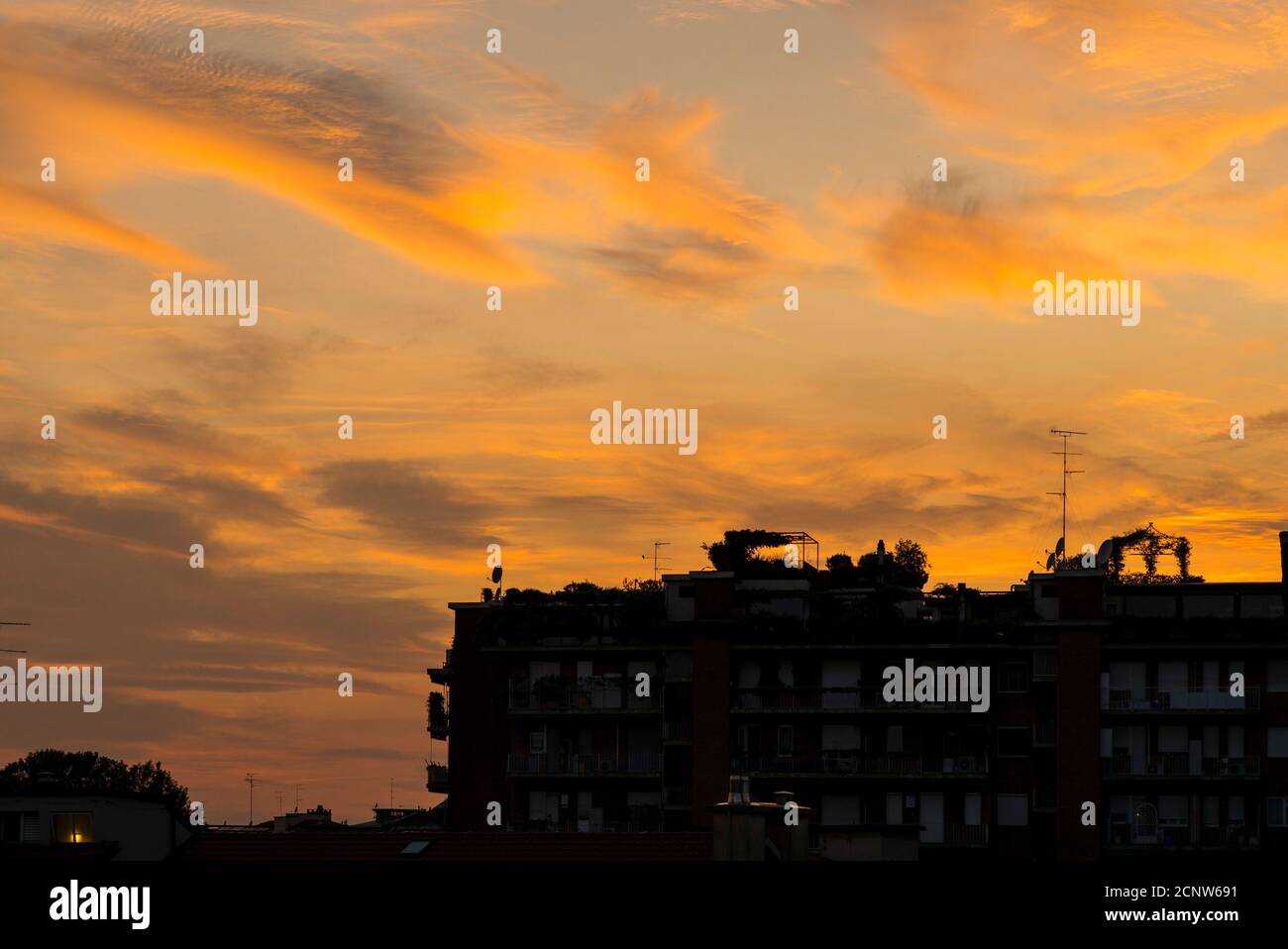 Houses In Silhouette High Resolution Stock Photography and Images - Alamy