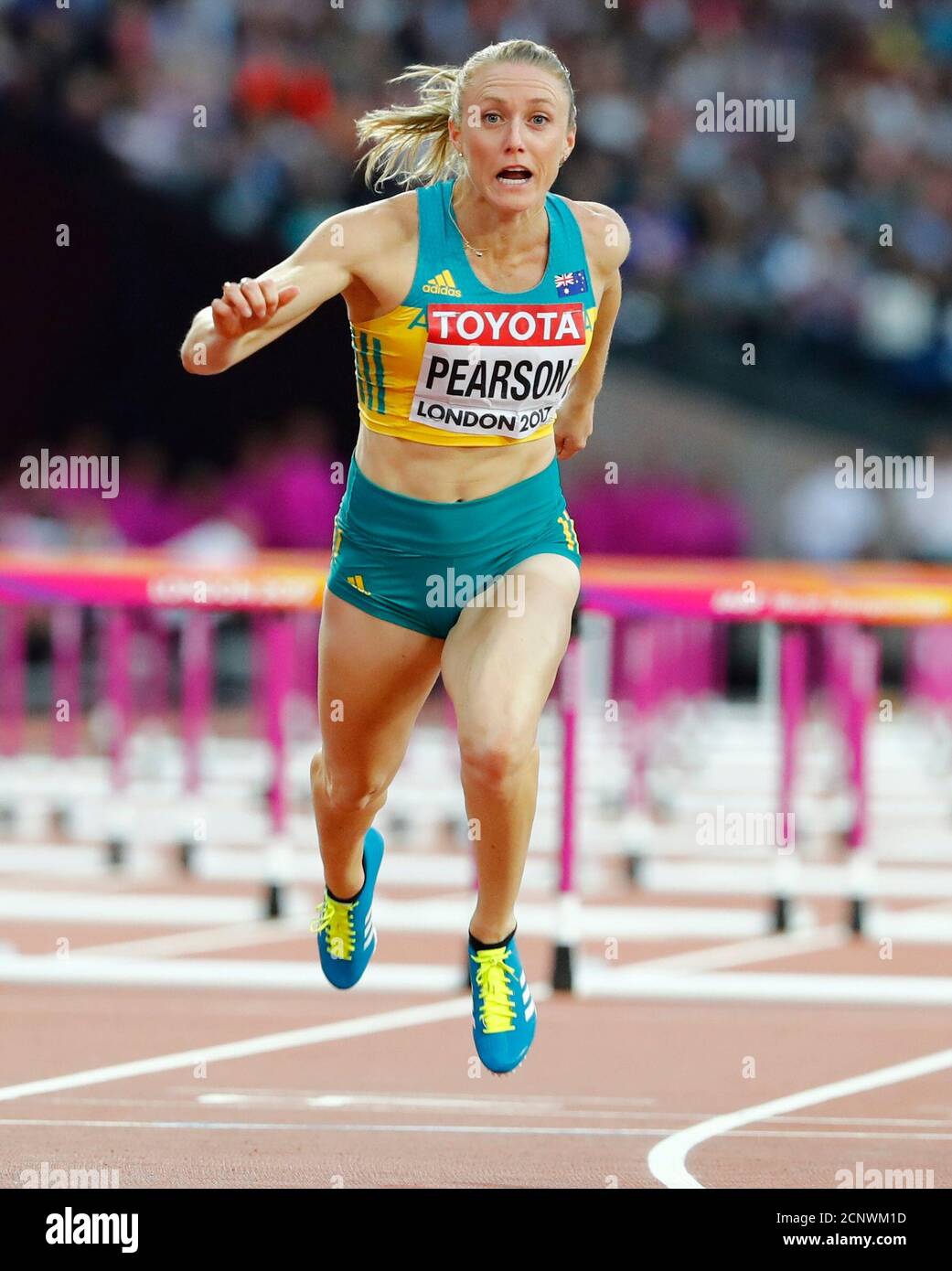 Womens 100 meters hurdles hi-res stock photography and images - Alamy