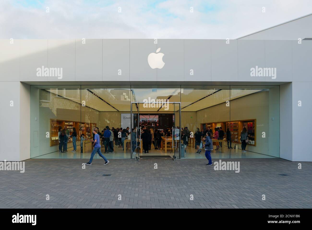 Utc technology company logo hi-res stock photography and images - Alamy