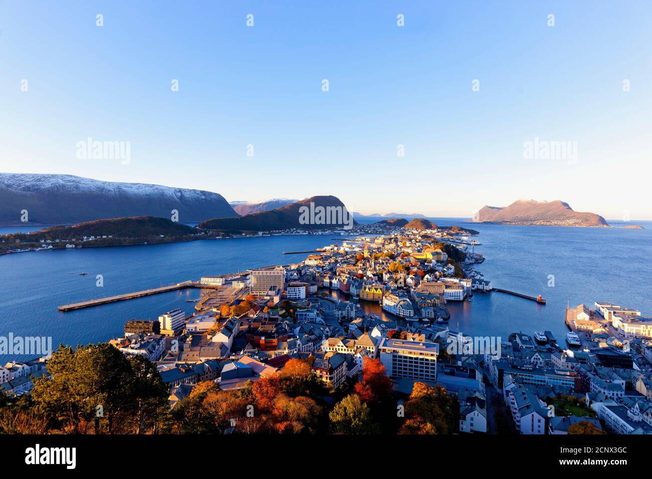 Alesund seafront hi-res stock photography and images - Alamy