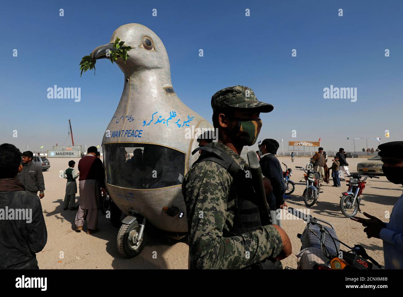 Auto rickshaw rally hi-res stock photography and images - Alamy
