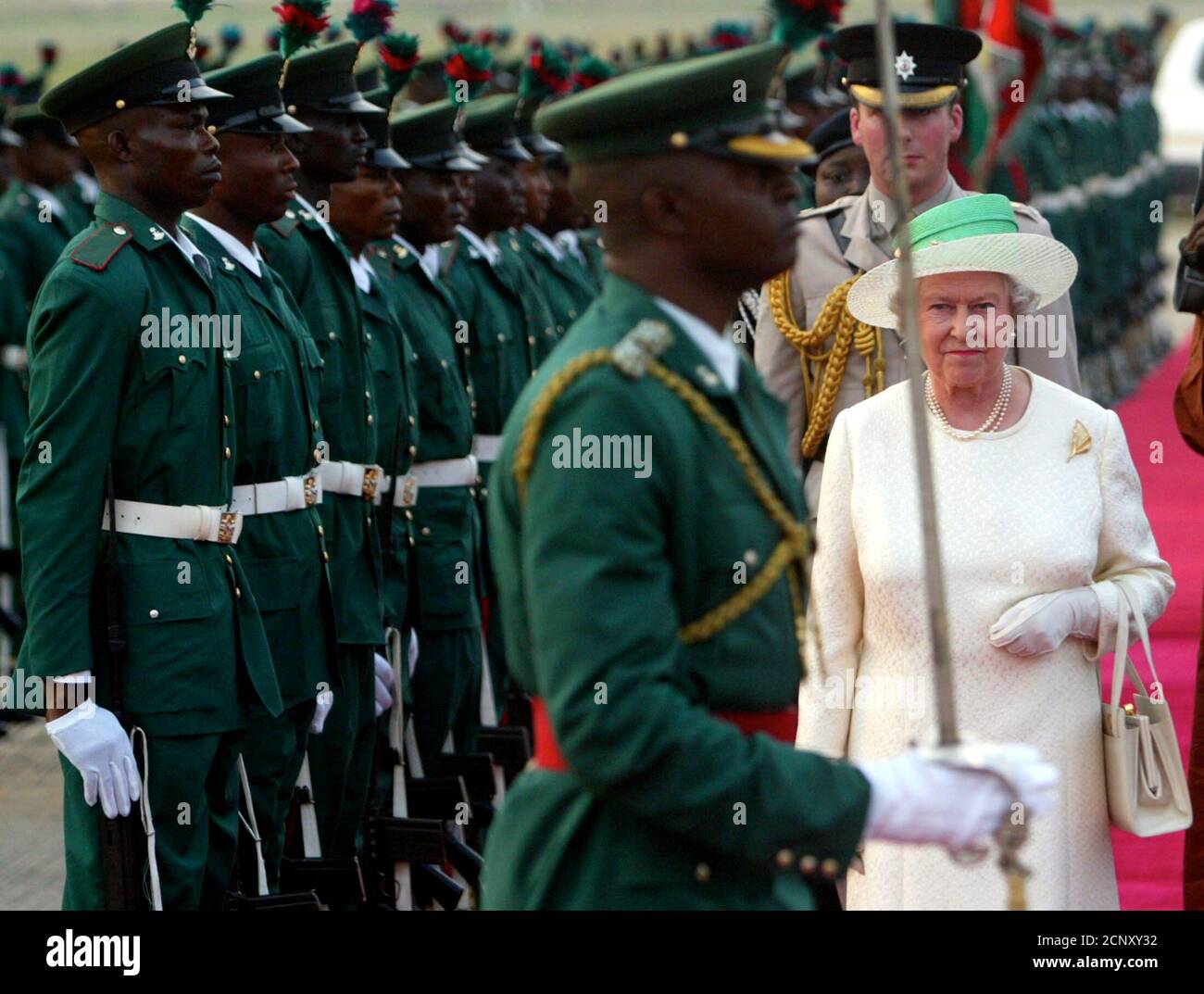 Queen elizabeth elite hi-res stock photography and images - Alamy