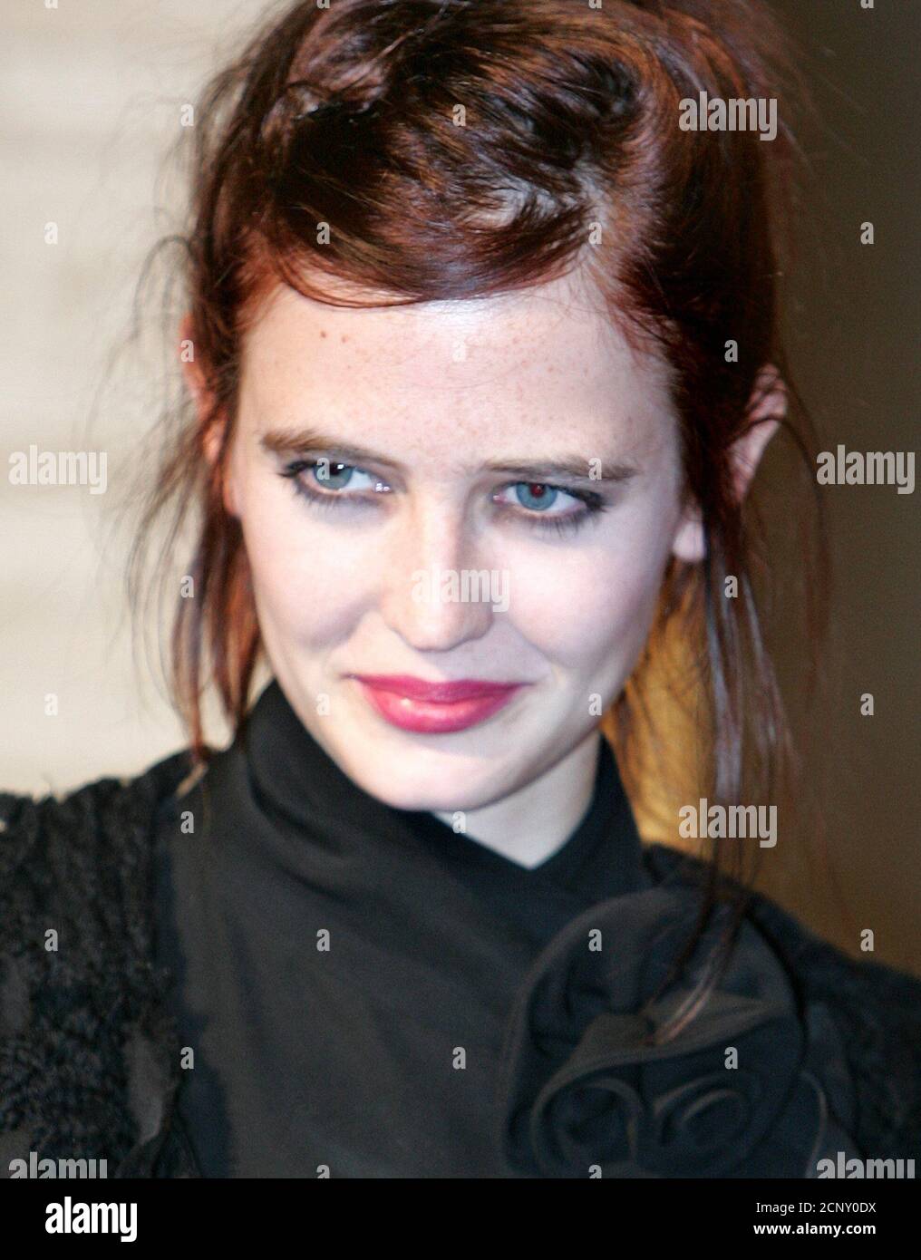 Eva Green Kingdom Heaven 2005 High Resolution Stock Photography and ...