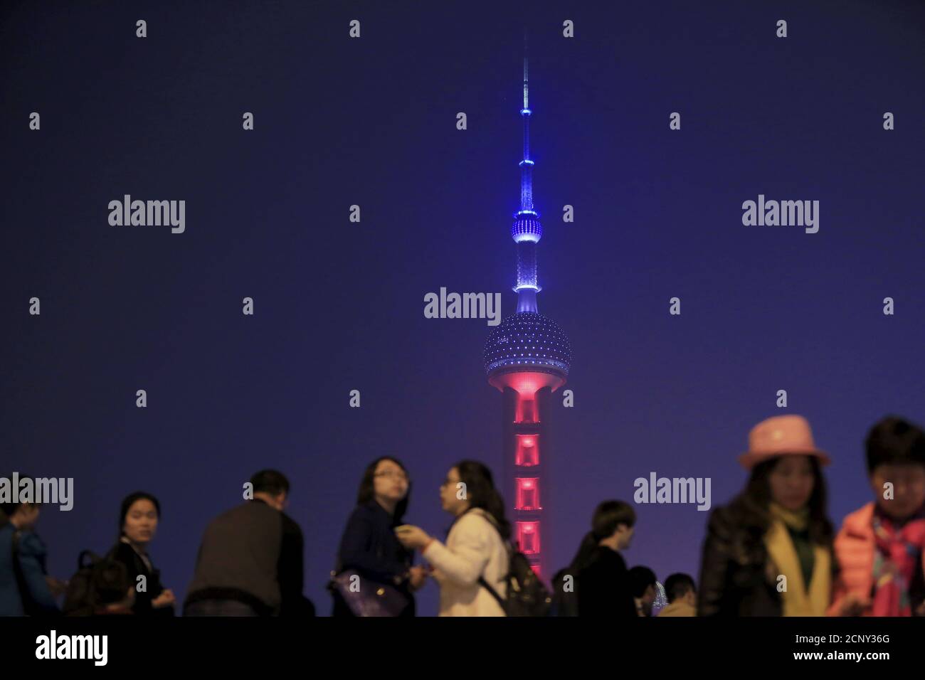 2015 oriental pearl tower hi-res stock photography and images - Alamy