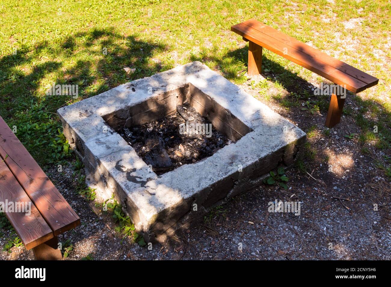 Concrete bench and campfire hi-res stock photography and images - Alamy
