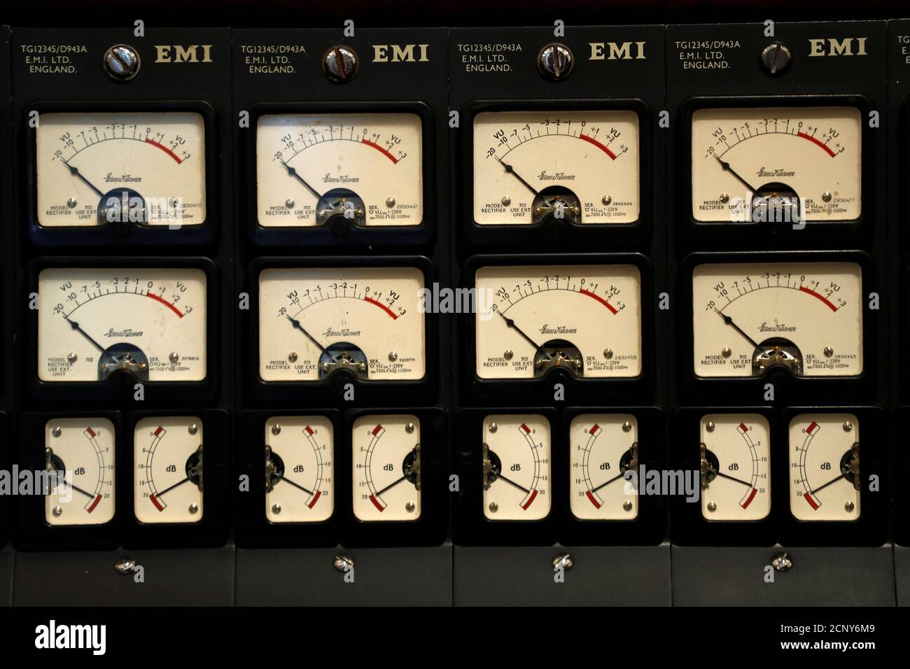 Emi recording studios abbey road hi-res stock photography and images ...
