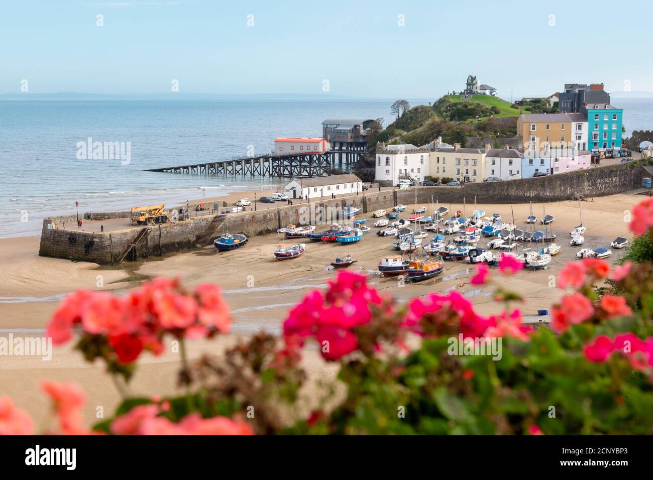 Tenby harbour view hi-res stock photography and images - Alamy