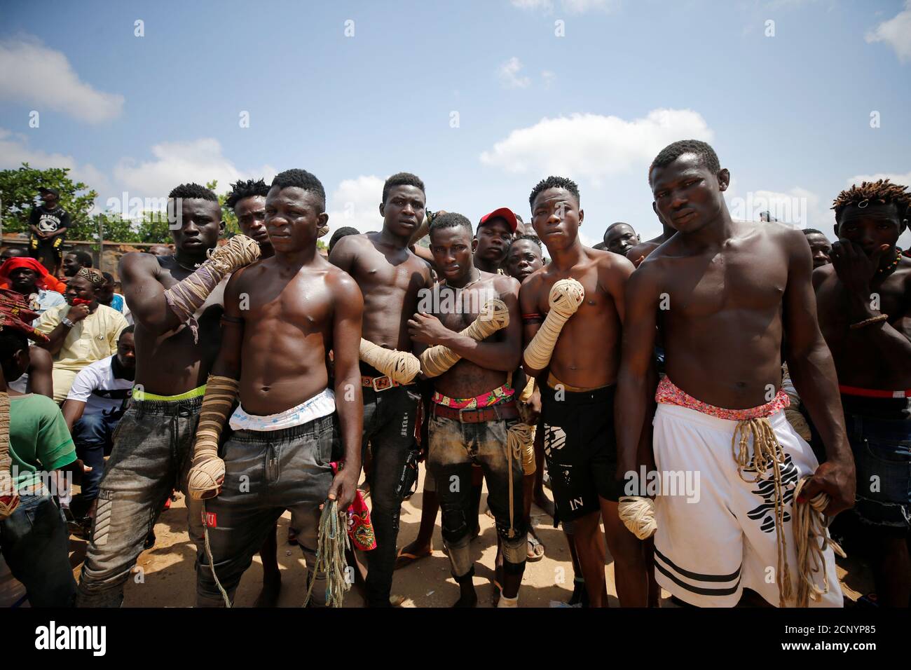 Dambe fighting hi-res stock photography and images - Alamy