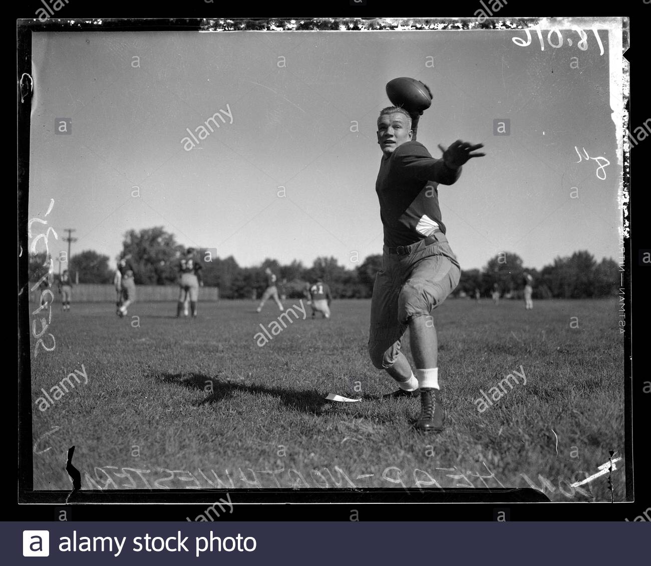 1935 Football Player High Resolution Stock Photography and Images - Alamy