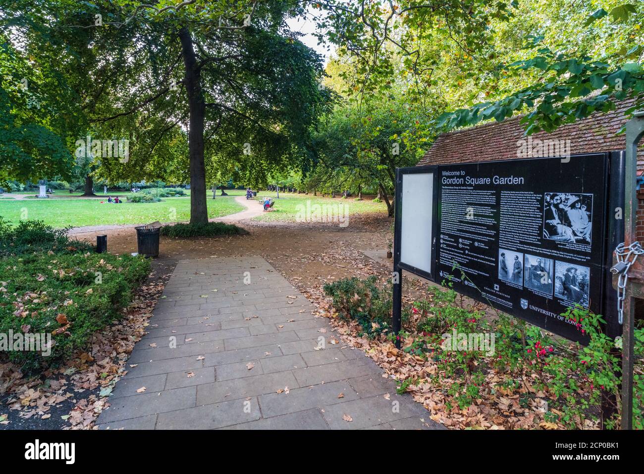 Garden square in london hi-res stock photography and images - Alamy
