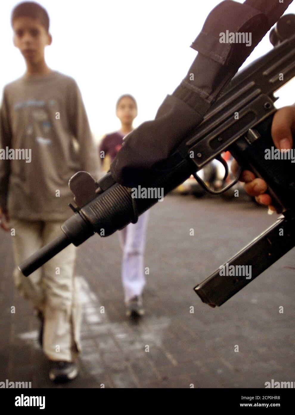 Uzi submachine gun hi-res stock photography and images - Alamy
