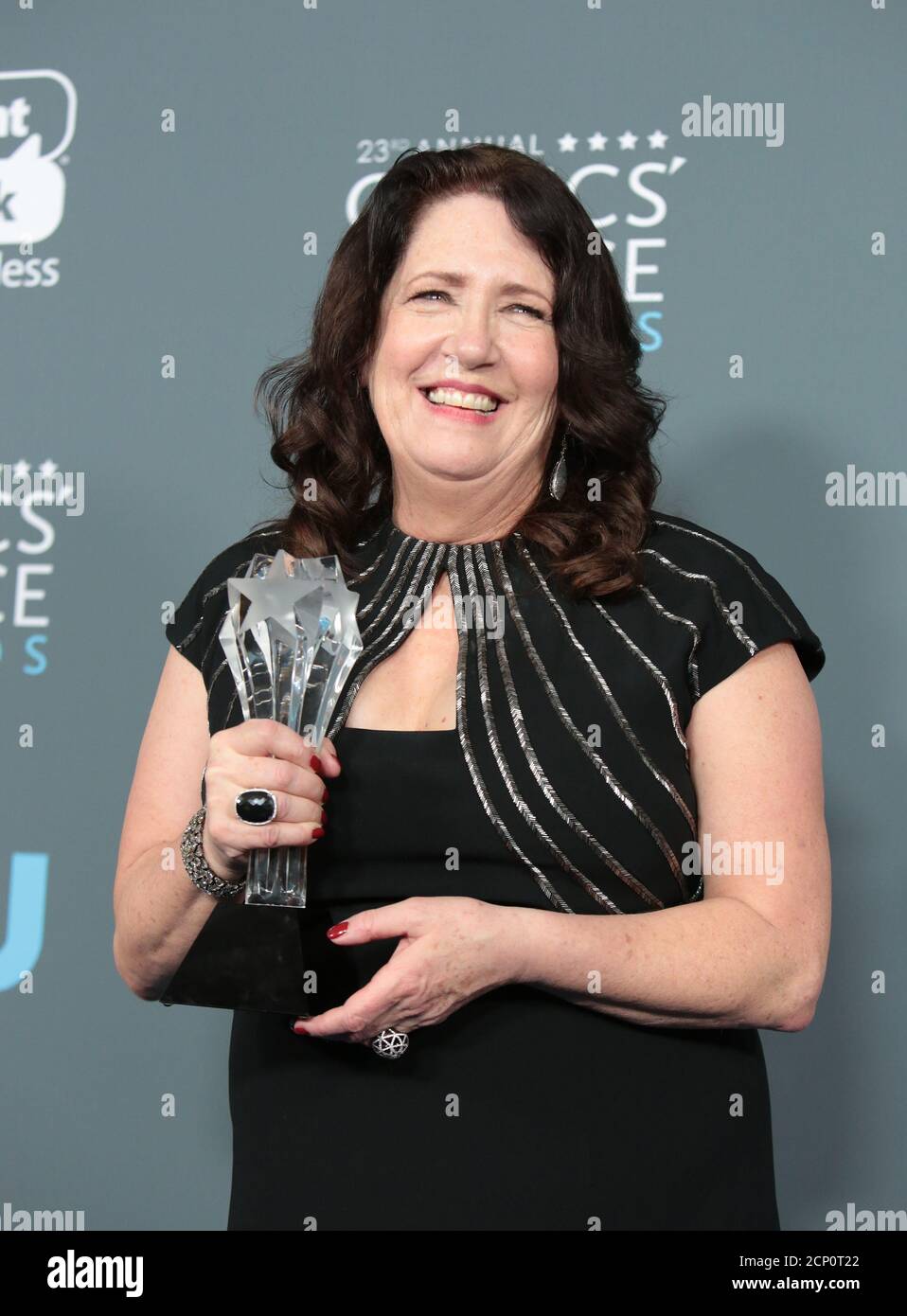 Ann dowd actress hi-res stock photography and images - Alamy