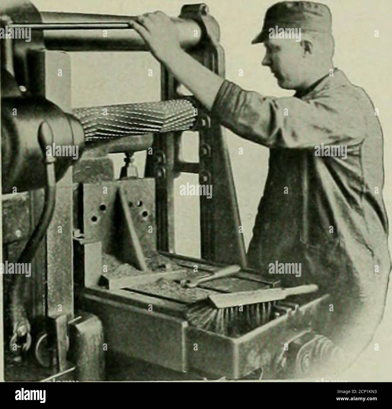 . Railway mechanical engineer . Mechanism of Power Fast Traverse fast ...