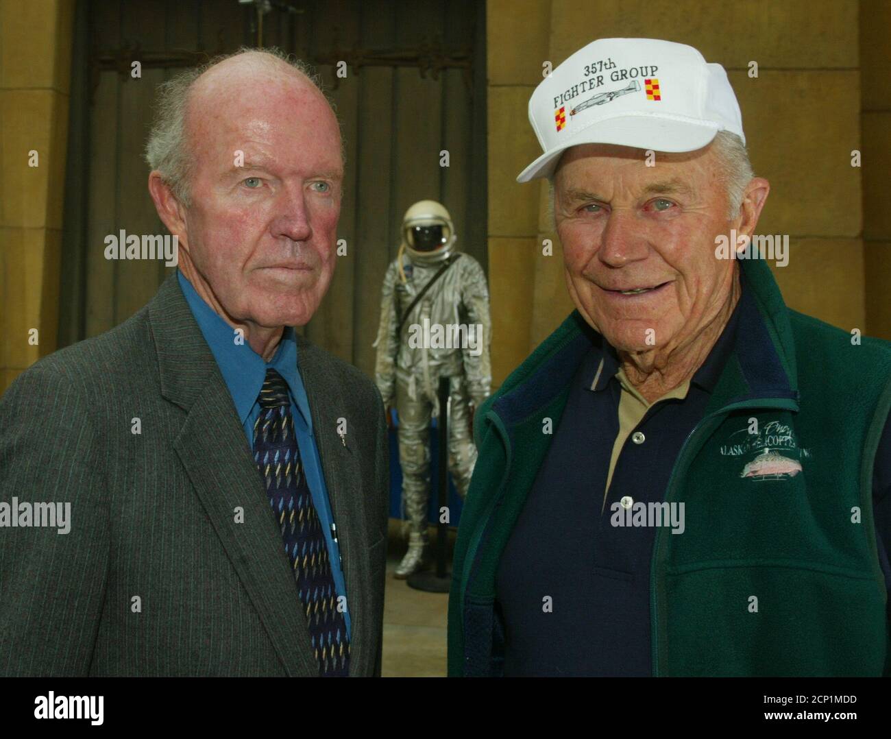 Mens astronaut hi-res stock photography and images - Alamy