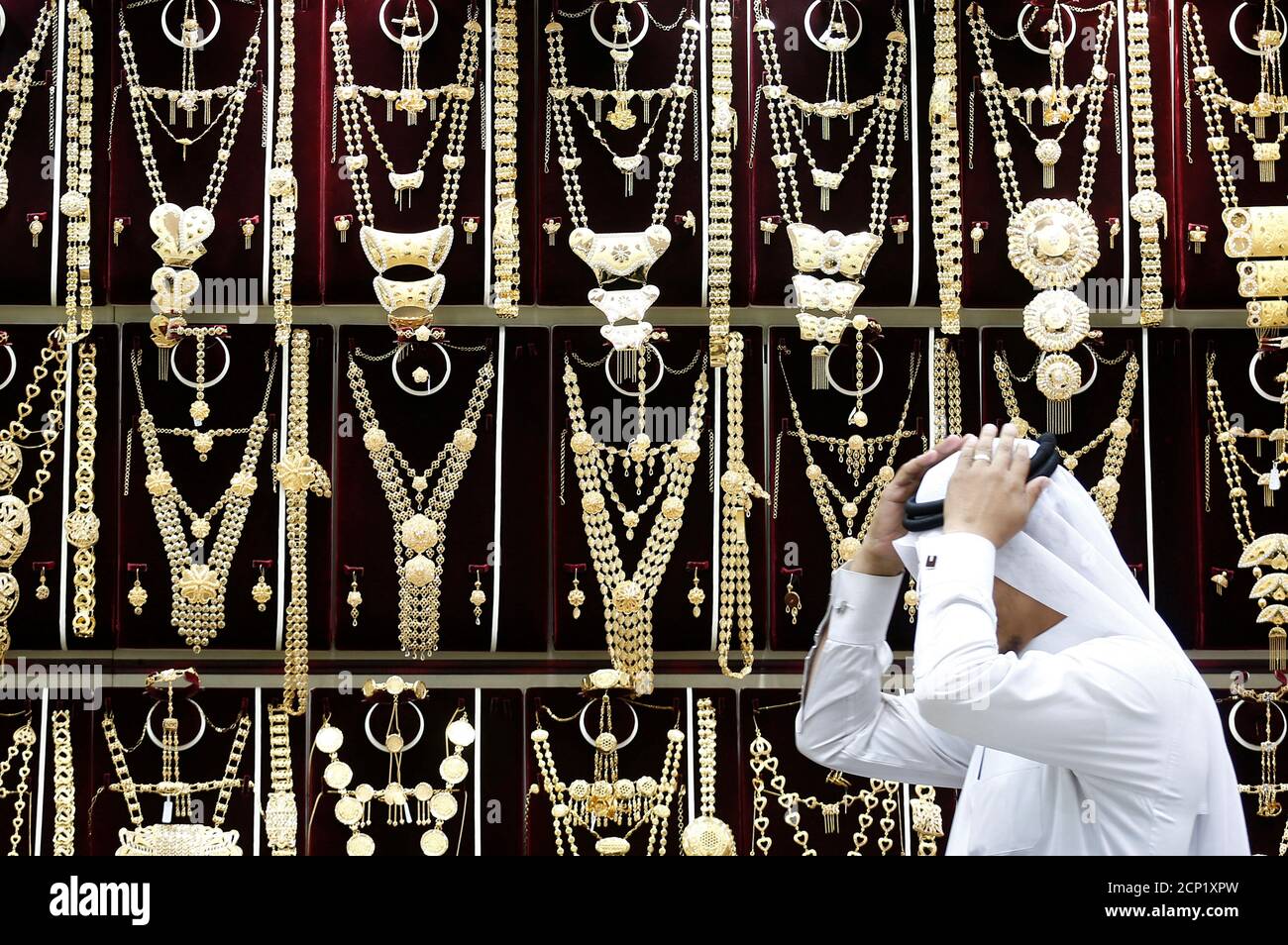 Saudi Arabia Jewellery High Resolution Stock Photography and Images - Alamy