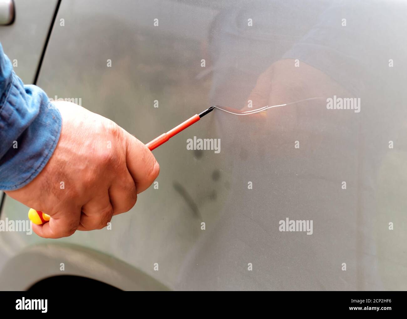 Man scratches hi-res stock photography and images - Alamy