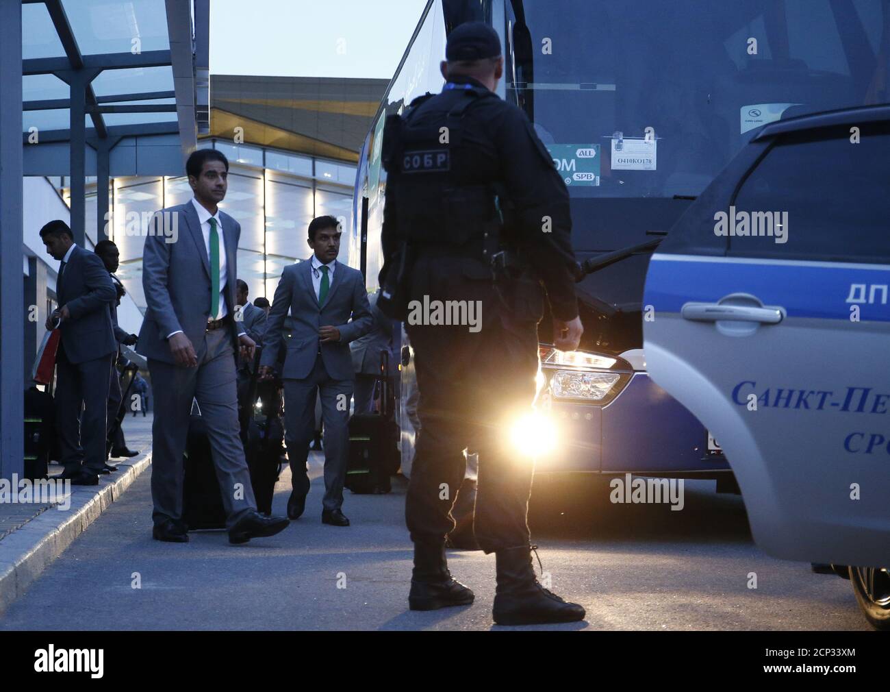 Football team bus transport hi-res stock photography and images - Alamy