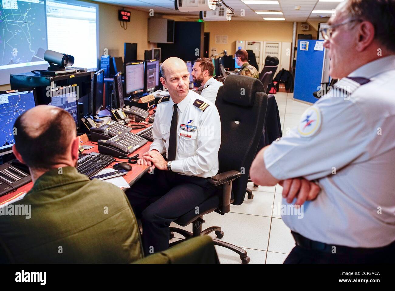 Operations control in air france hi-res stock photography and images ...