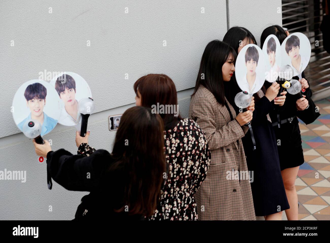 Bts fans hi-res stock photography and images - Alamy