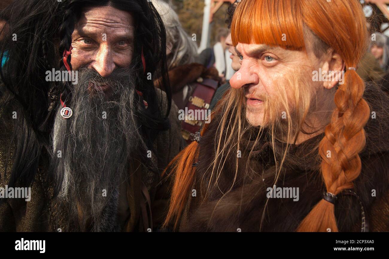 Dwarves human hi-res stock photography and images - Alamy