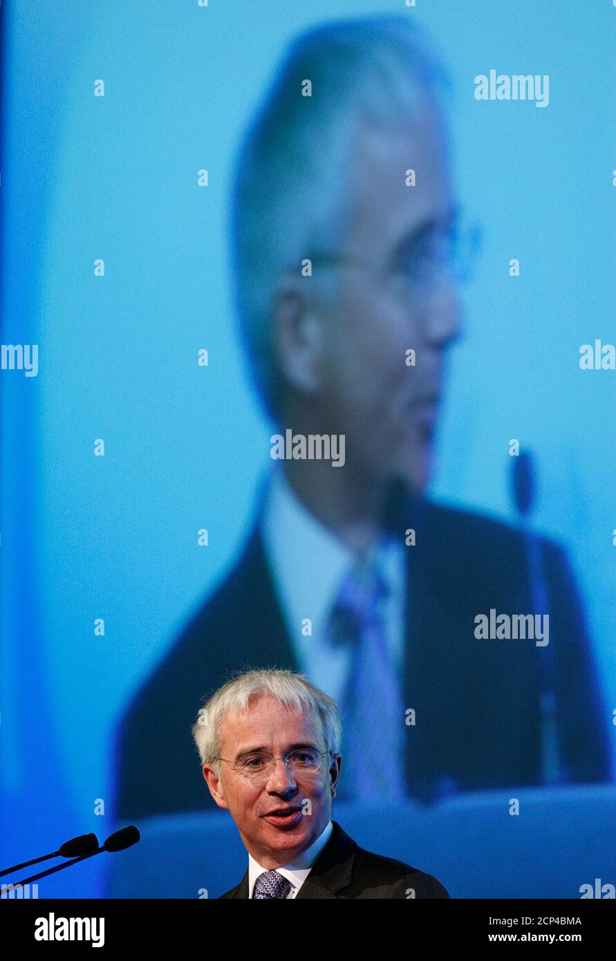 Peter sands standard chartered hi-res stock photography and images - Alamy