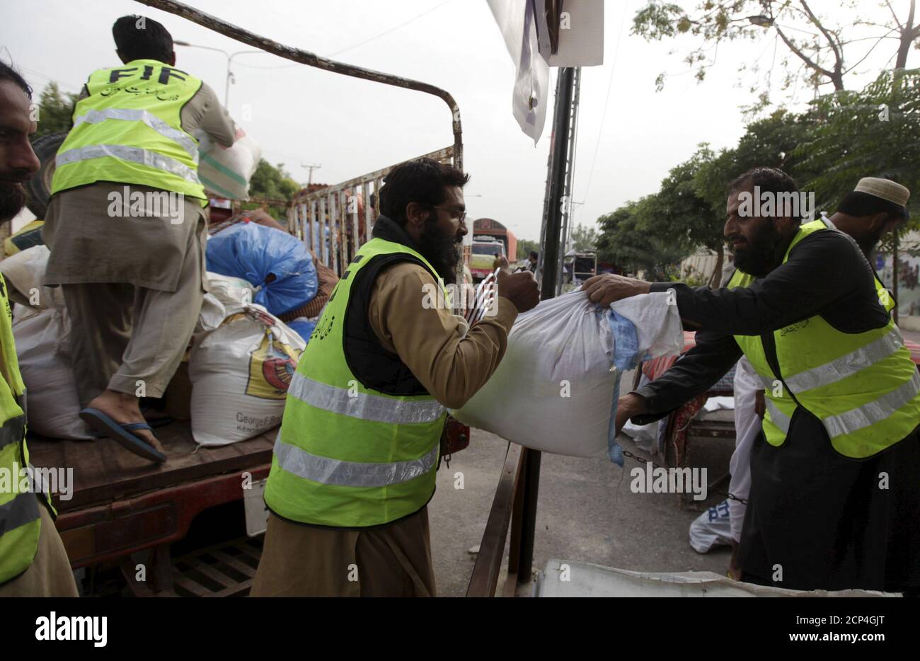 Earthquake stricken areas hi-res stock photography and images - Alamy