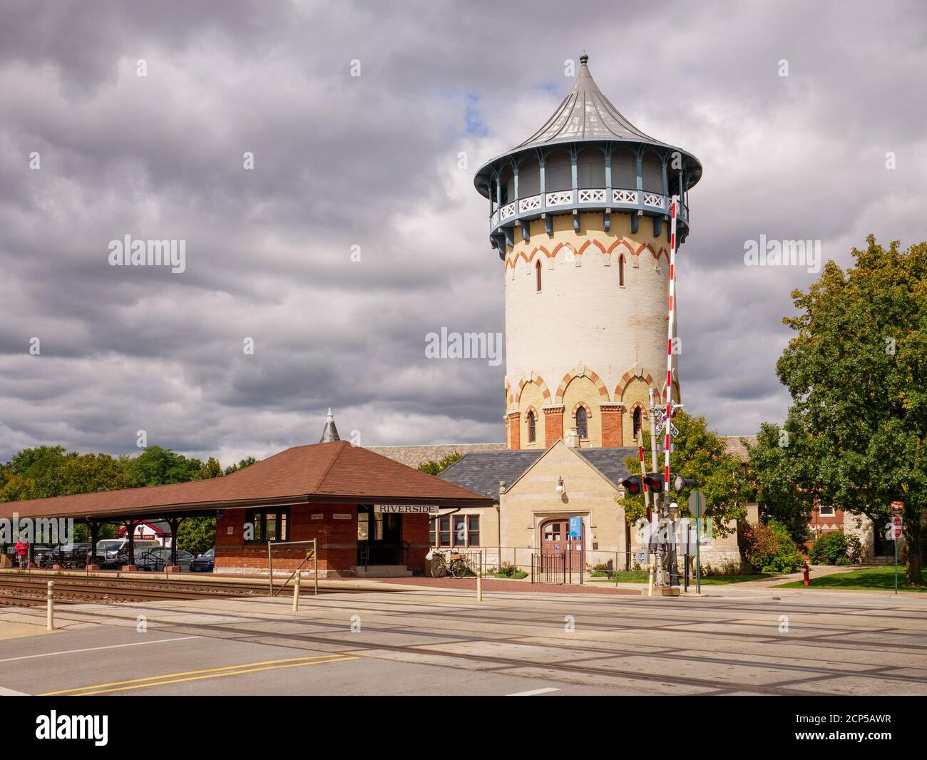 Vintage water tower hi-res stock photography and images - Alamy