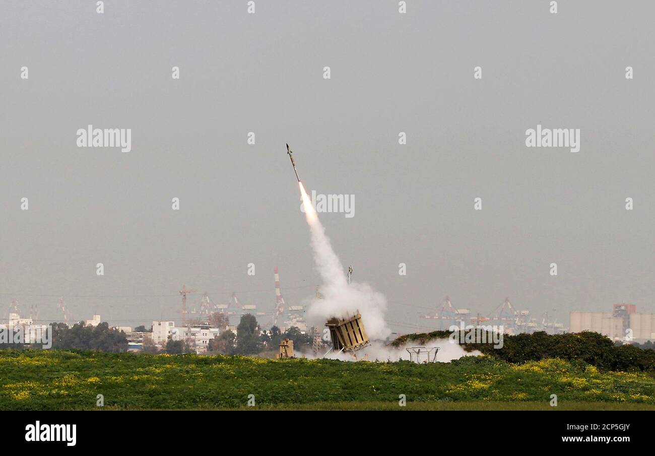 Grad rockets hi-res stock photography and images - Alamy