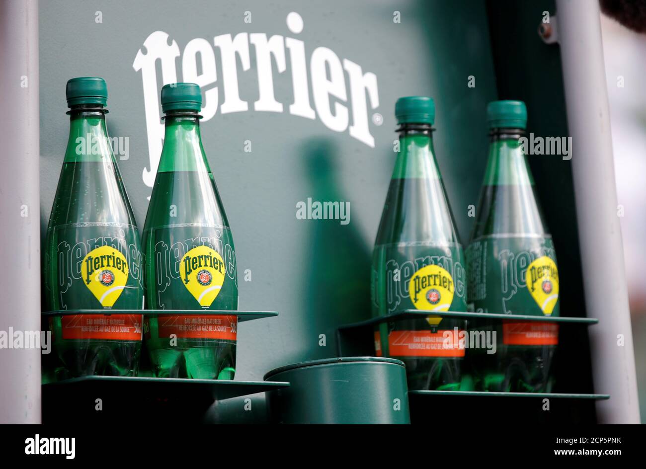 Perrier logo hi-res stock photography and images - Alamy