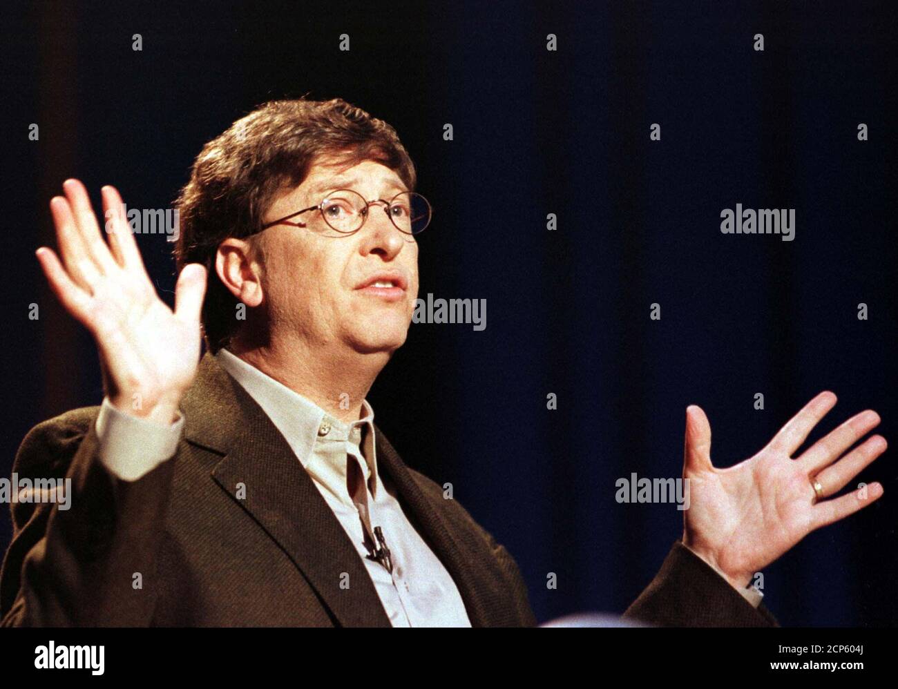 Bill gates microsoft 2000 hi-res stock photography and images - Alamy