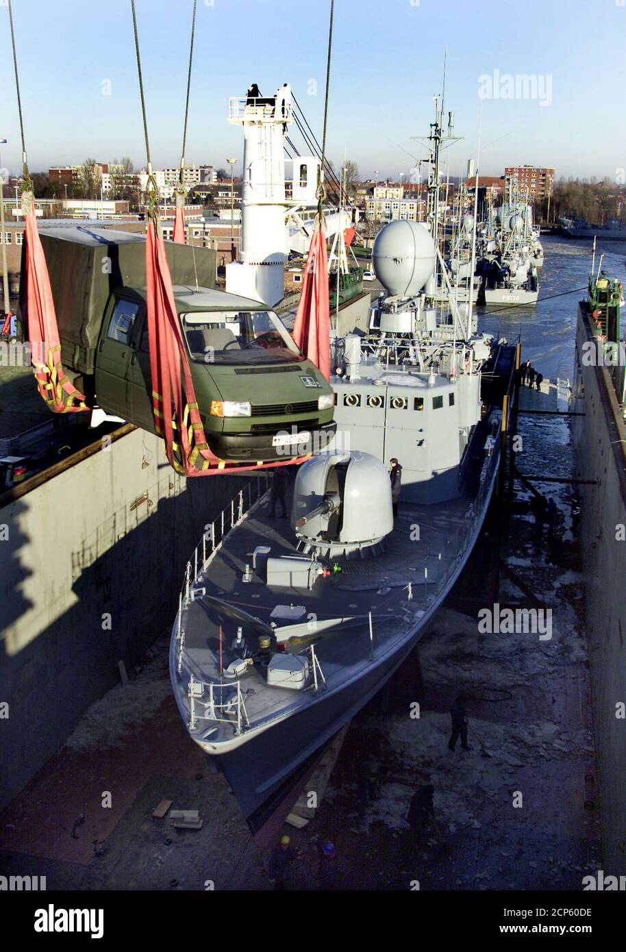 Navy special transport vessel hi-res stock photography and images - Alamy