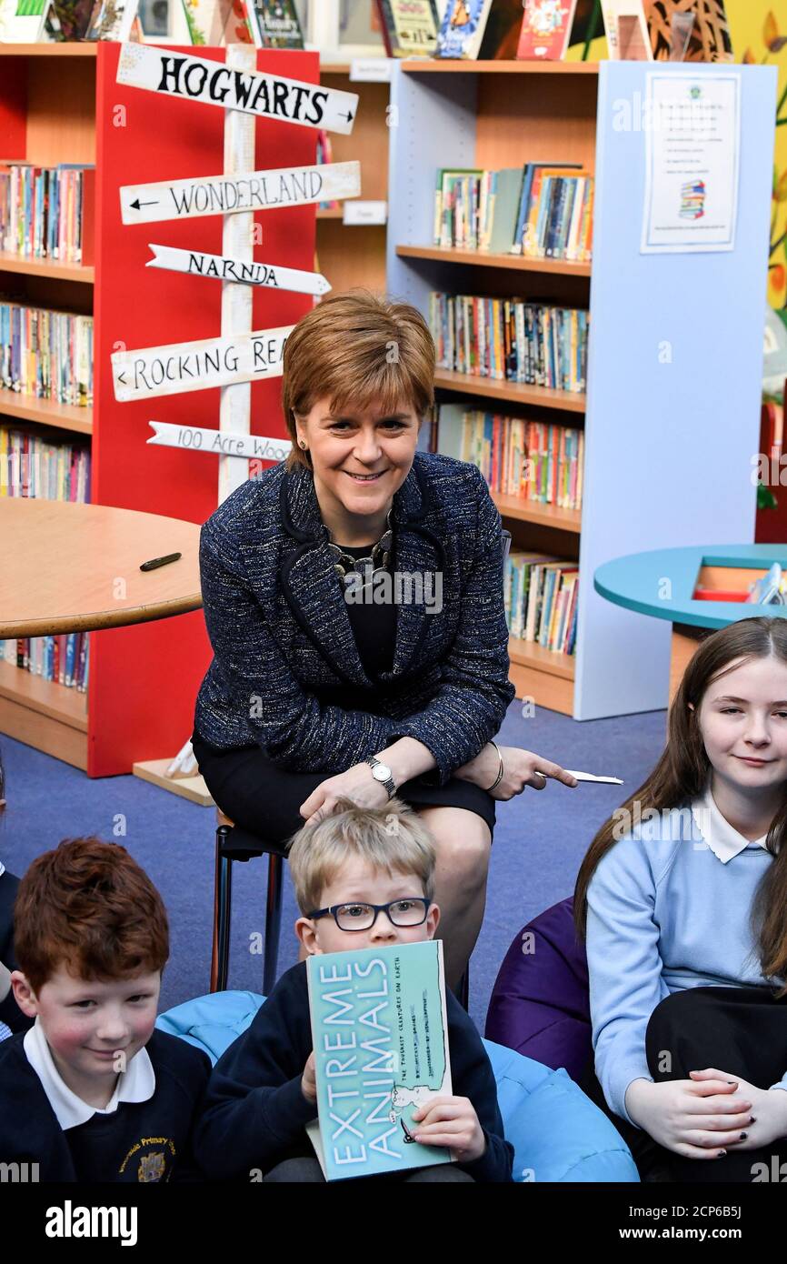 Nicola sturgeon at riverside primary school in stirling hi-res stock ...