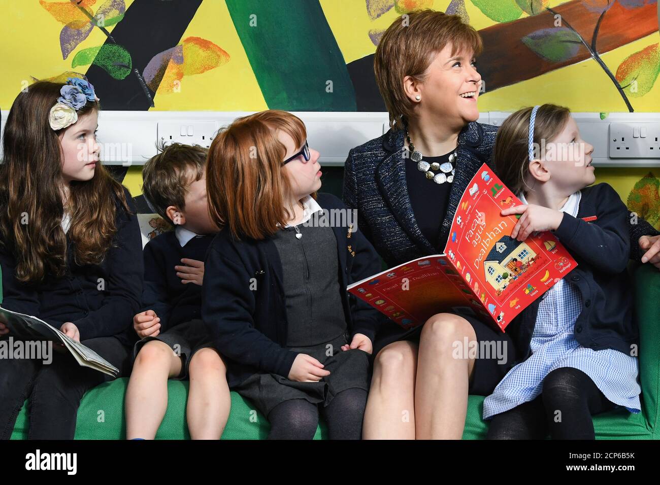 Nicola sturgeon meets pupils at riverside primary school in stirling hi ...